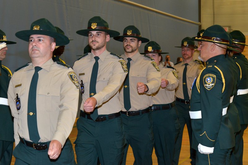Félicitations aux 12 contrôleurs routiers nouvellement diplômés et ...